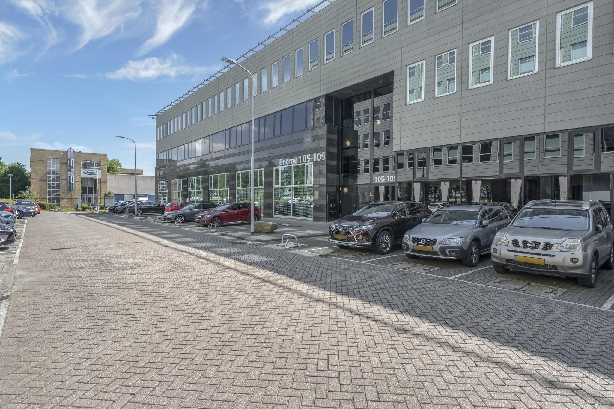 Tupolevlaan 101 - Schiphol-Rijk - Fris Real People